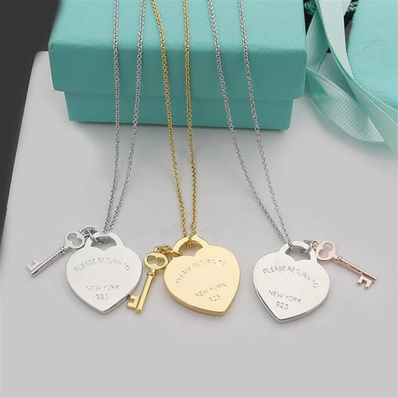 Ladies' Love Key Pendant Necklace Gift for Love Wife Mom Daughter ...
